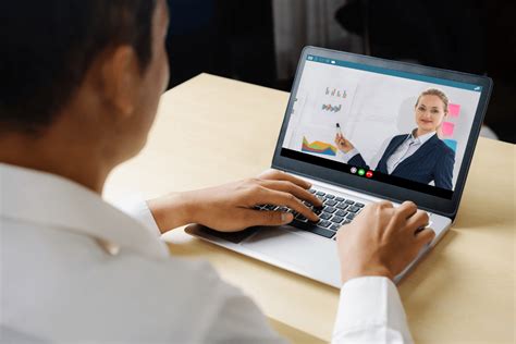 Digitaliza la educación a distancia con herramientas digitales