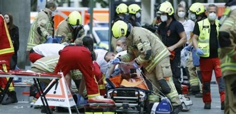 Une voiture percute des passants à Berlin au moins un mort et