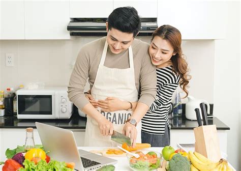 Khi những người đàn ông vào bếp