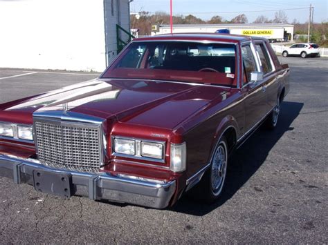1985 Lincoln Town Car GAA Classic Cars
