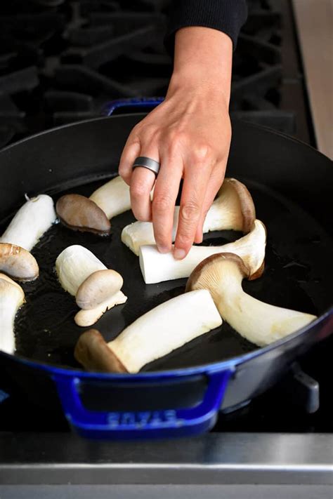 Lauren Scott Blog King Oyster Mushrooms With Thai Chili Peppers And Lime