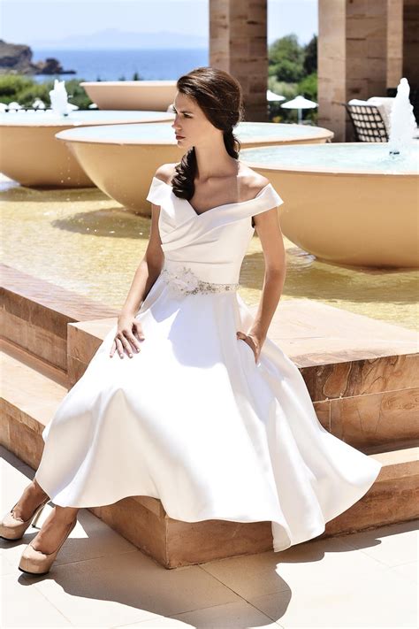 30 Of The Best Tea Length Wedding Dresses Hitched Co Uk
