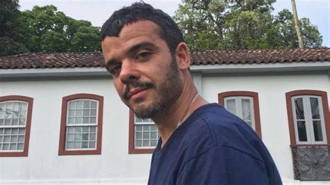Suspeito Pela Morte De Ex Ator Mirim Jo O Rebello Se Entrega Pol Cia