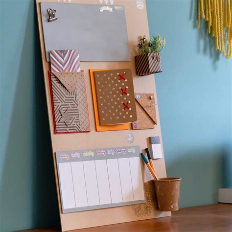 Tableau mémo pour un bureau bien organisé Memo Idee Diy Scrapbook