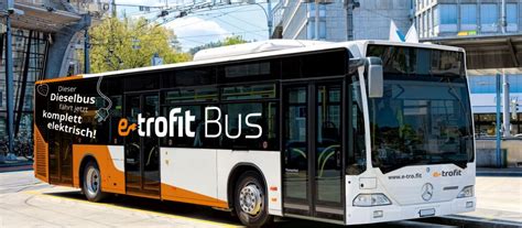 Cargado pirámide Salida transporte urbano electrico Casi a nombre de morir