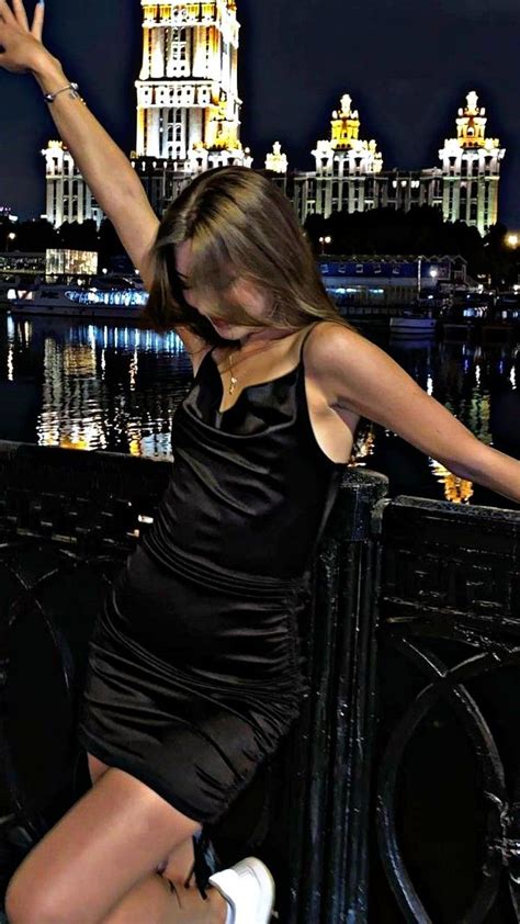 Dark Feminine Aesthetic Rich Girl Aesthetic Girl Photo Poses Girl