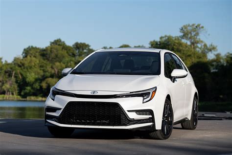 Toyota Corolla Precio En M Xico Versiones Equipamiento E