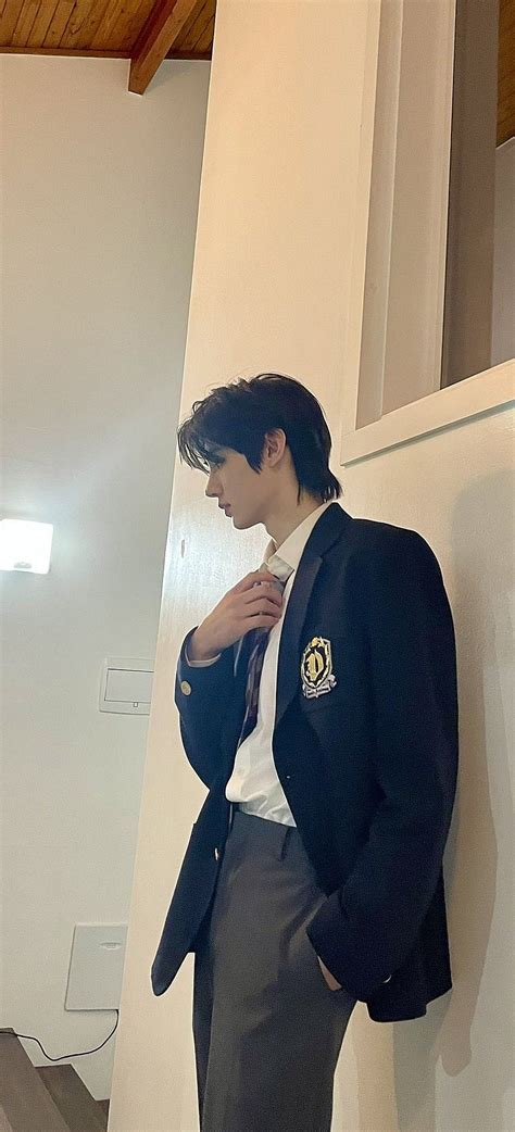 Enhypen Park Sunghoon Phone Wallpapers Lockscreen Unedited Side View