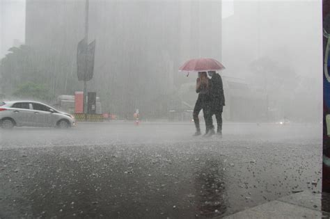 Fotos São Paulo tem alagamentos após chuva veja fotos 25 10 2020
