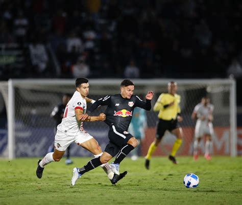 Atuações ENM Realpe vai bem Artur tenta time vai mal em derrota do