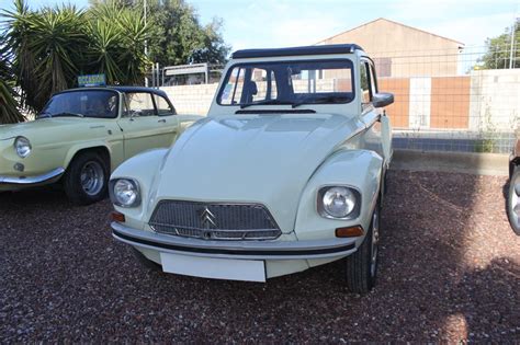 Citroen Dyane 6 de 1975 à vendre voiture ancienne de collection