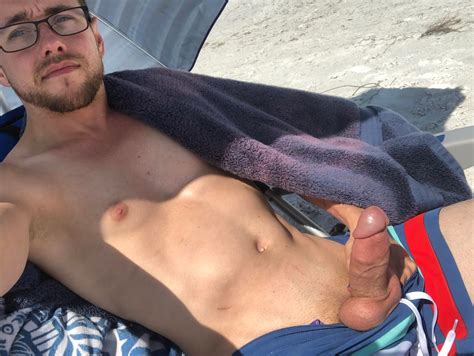 Photo Men On Towels At The Beach Page Lpsg Free Nude Porn Photos