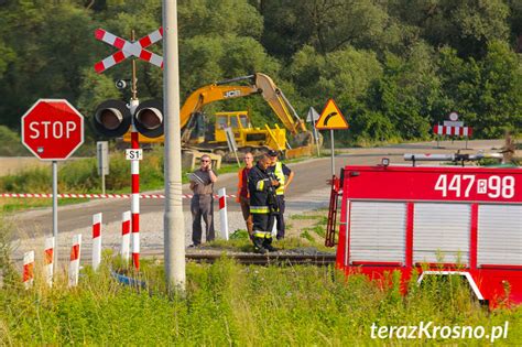 Szebnie Tragiczny wypadek na przejeździe kolejowym Zdjęcie 9