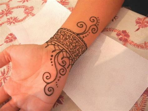 43 Henna Wrist Tattoos Design Wrist Tattoo Pictures
