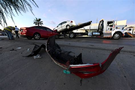 Fuerte accidente en el periférico de Torreón deja cuatro lesionados