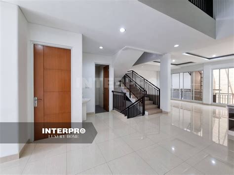 Rumah Modern Minimalis Puri Indah Interpro Properti