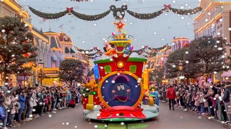 Disneyland Paris Mickeys Dazzling Christmas Parade Something
