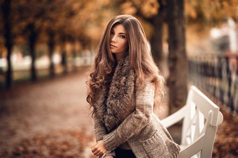 Blue Eyes Sophie Breidenstein Women Outdoors Brunette Martin K Hn