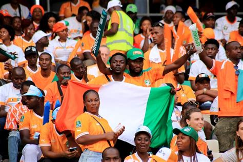 Finale Can Mobilisation Des Supporters Au Stade Alassane