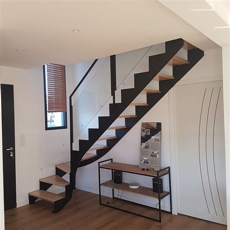 Escalier métal et bois Quart tournant en bas Limon débillardé
