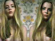 Naked Isabelle Carr In La Femme D Fendue