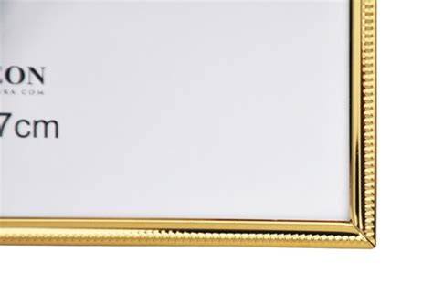 Ramka aluminiowa na zdjęcia w rozmiarze A4 21x29 7 cm złota
