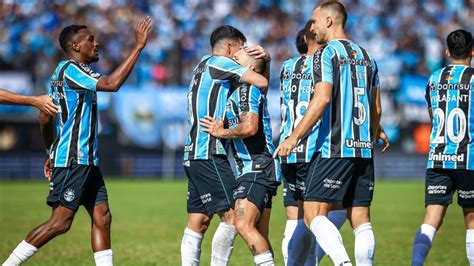 Grêmio precisa de resultados positivos para sair da zona de rebaixamento