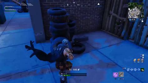 1vs1 Rageur Qui Pleure YouTube