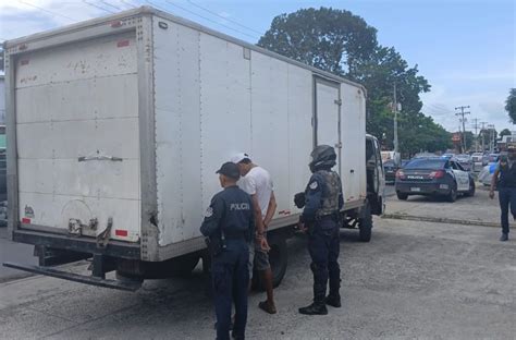 Policía Nacional aprehende a hombre por hurtar un auto en la 12 de
