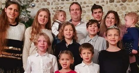 Familles Nombreuses La Vie En Xxl D Couvrez Les Crit Res De