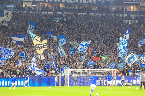 FC Schalke 04 Fans Verwundert S04 Schafft Stadionritual Ab