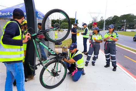 Mais De Ciclistas Participaram De A O Educativa Na Avenida Linneu