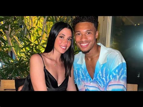 VIDEO Coralie Porrovecchio Enceinte De Boubacar Kamara En Lingerie