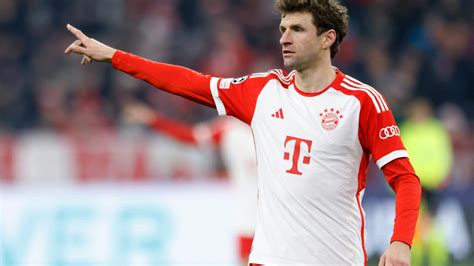 FC Bayern Hainer hofft auf Vertragsverlängerung mit Müller