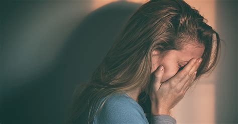 Entenda o que é abstinência emocional Arita Treinamento de