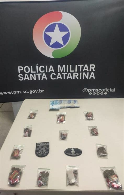 Jovem é encaminhado à Delegacia por tráfico de drogas em Chapecó ClicRDC