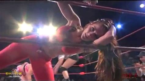 Ivelisse Velez Vs Mia Yim En Espanol Video Dailymotion