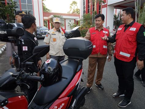Sekda Kukar Apresiasi Relawan PMI Yang Siaga Selama Lebaran Lintas Raya