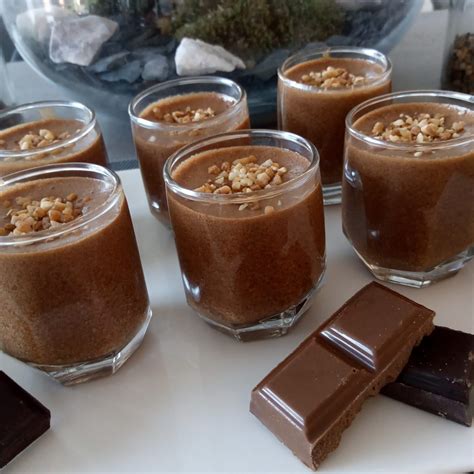 Mousse au chocolat praliné