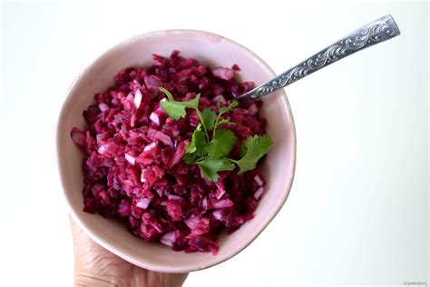 Tradycyjna surówka z czerwonej kapusty VeganbandaVeganbanda