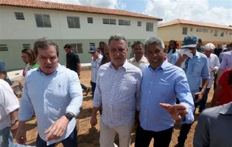 Jerônimo Rodrigues e Rui Costa fazem última vistoria em empreendimentos