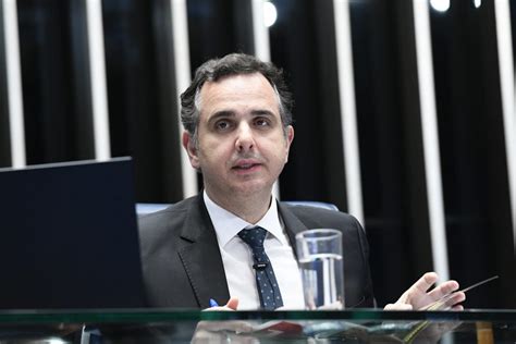 Inadequada e infeliz Pacheco critica declaração de Barroso mas não