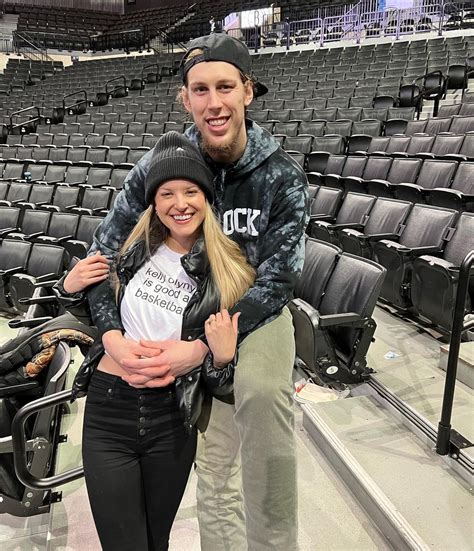 Kelly Olynyk Wife Who Is Jackie McNulty ABTC