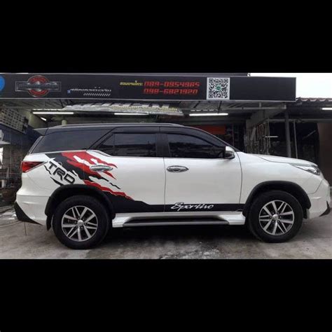 Stiker Mobil Toyota Fortuner Cutting Sticker Body Mobil Fortuner Pajero