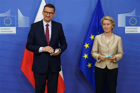 Mateusz Morawiecki spotkał się z Ursulą von der Leyen O czym
