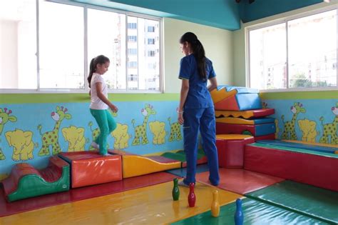 La figura del terapeuta ocupacional en la escuela Integración Sensorial