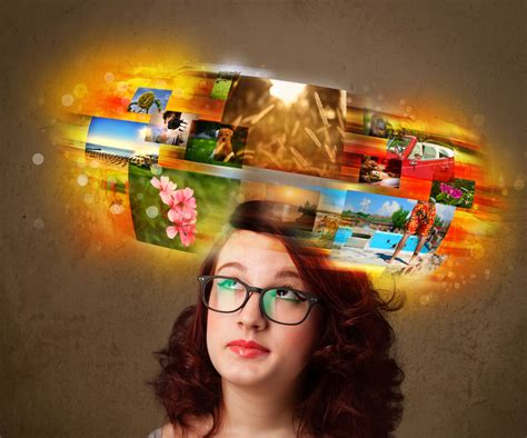 Chi è cosa fa e quanto guadagna un Social Media Manager