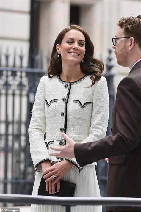 Princess Of Wales Reopens National Portrait Gallery Daily Mail Online