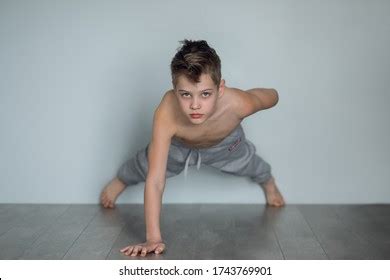 Boy Model Florian Poddelka Foto