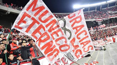 Video El Impresionante Recibimiento De Los Hinchas De River Para